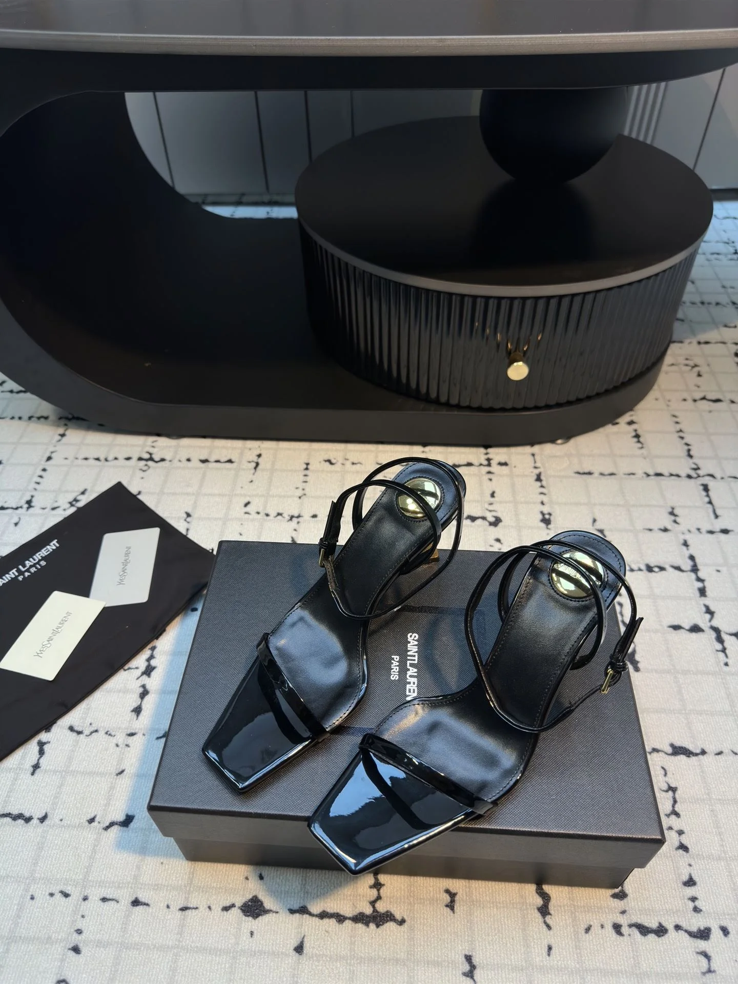 Top match Ysl Sandals