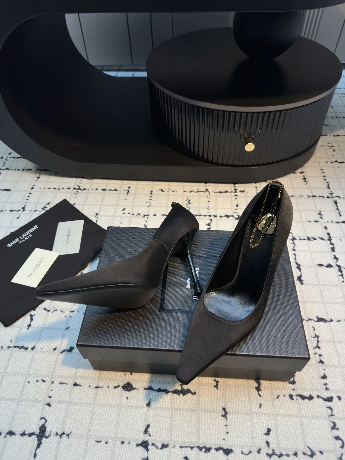 High fidelity Ysl Sandals