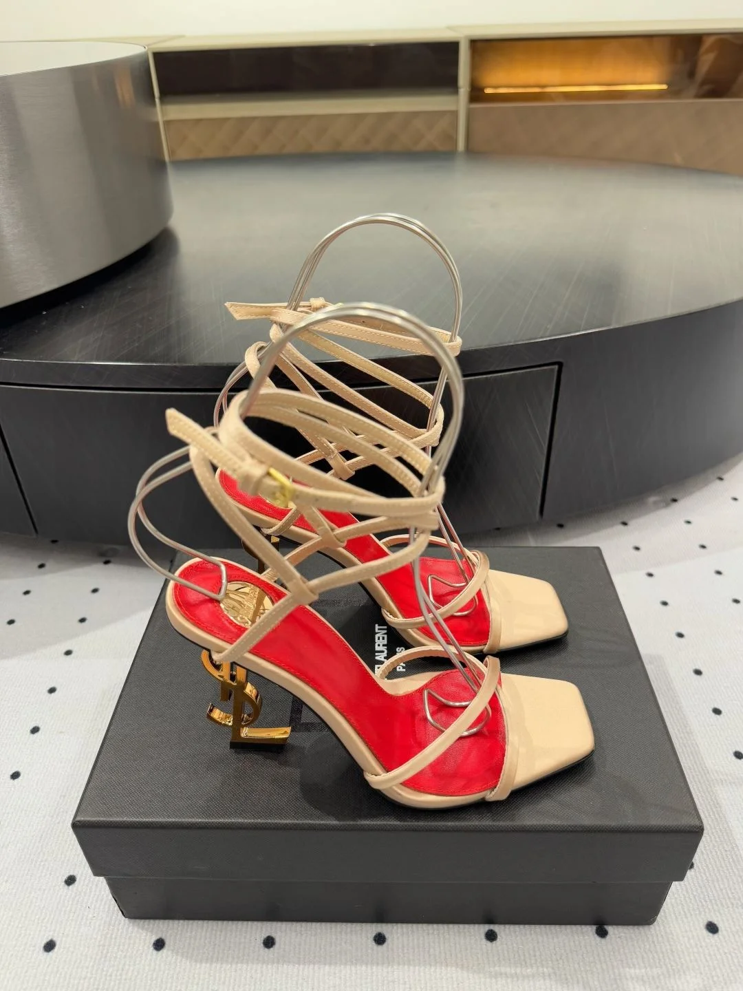 1:1 copy Ysl Sandals