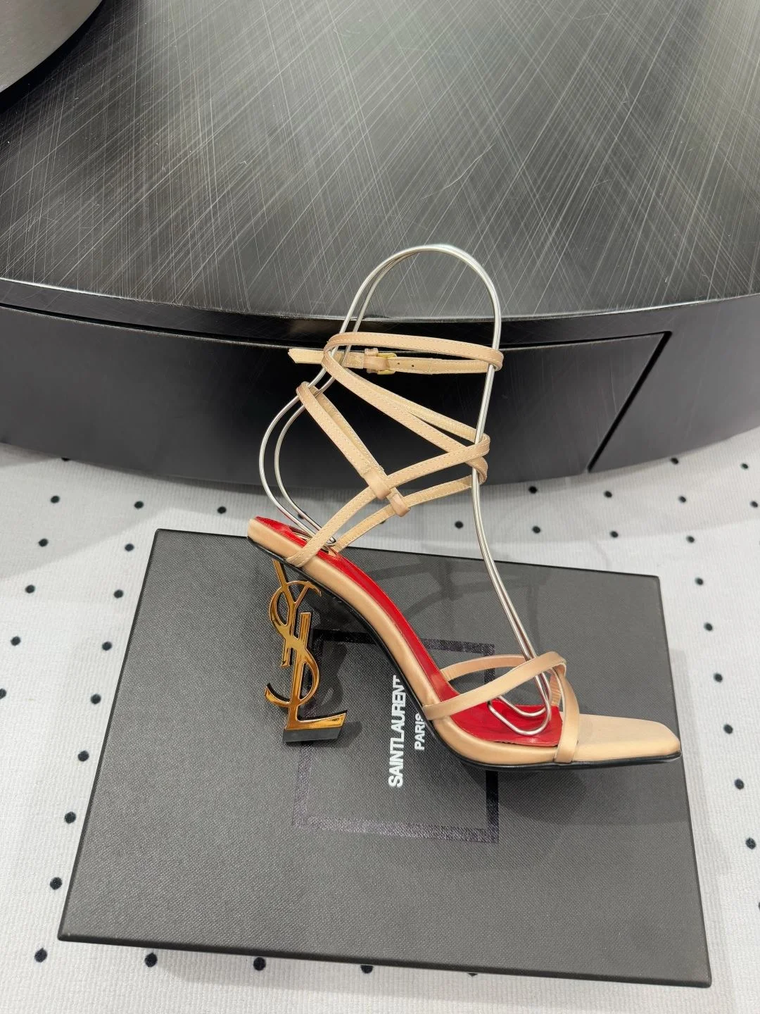 1:1 copy Ysl Sandals