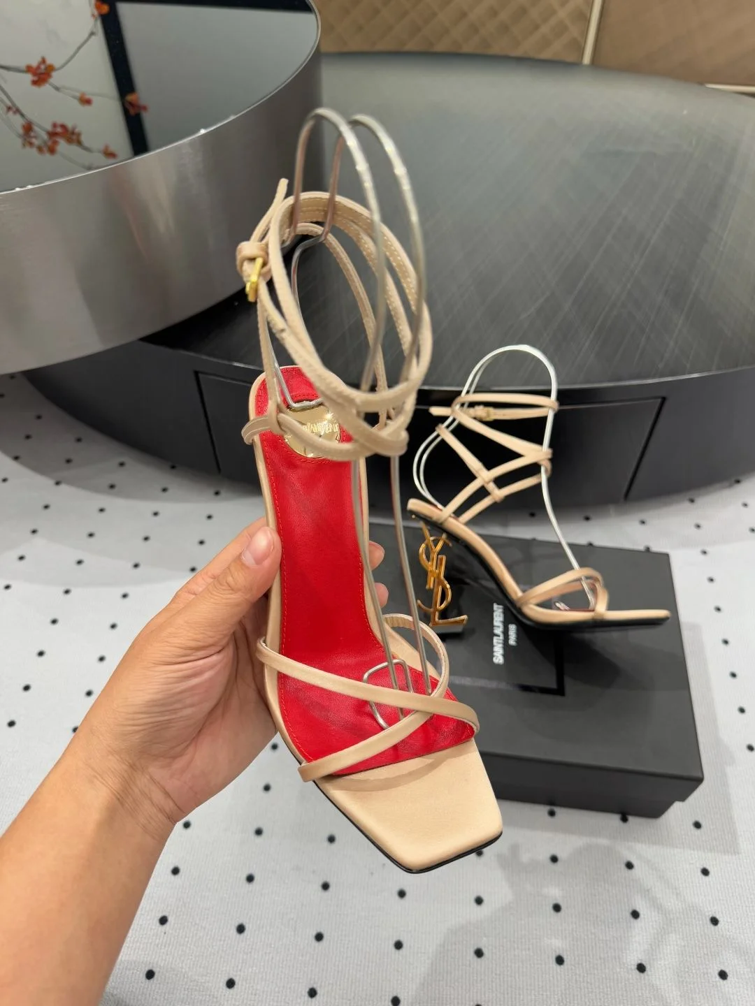1:1 copy Ysl Sandals