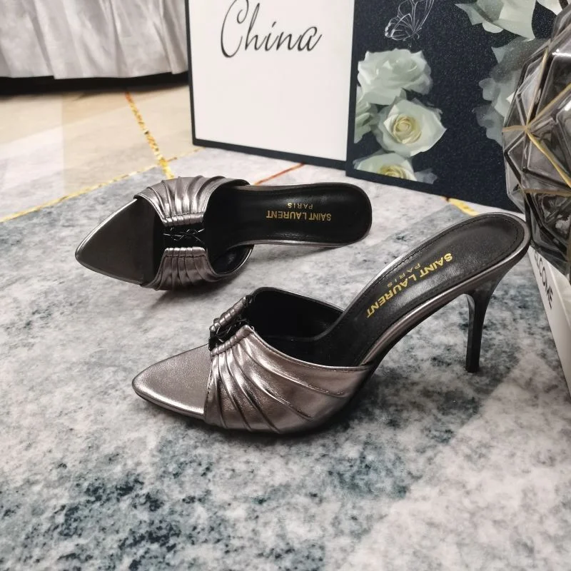 Top match Ysl Sandals