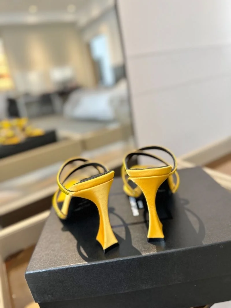 Reasonably priced Ysl Sandals