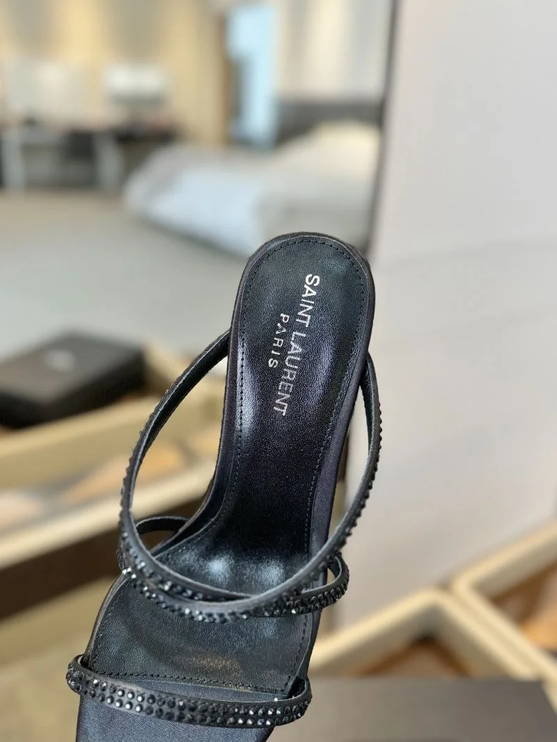 Top match Ysl Sandals