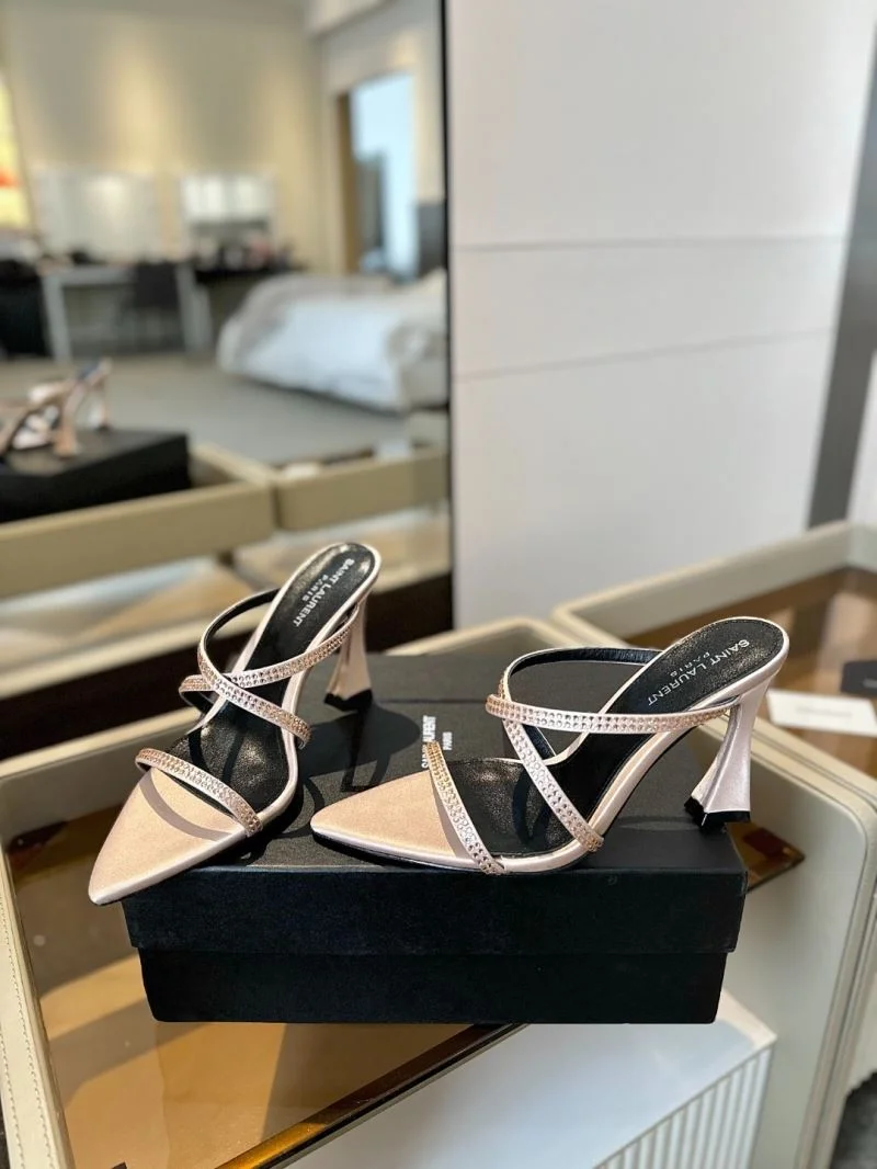 Top mirror Ysl Sandals