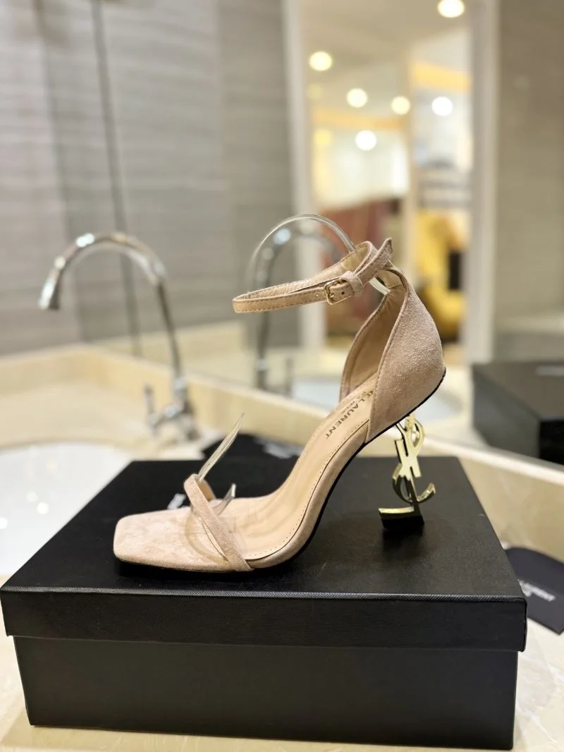 Accurate model Ysl Sandals