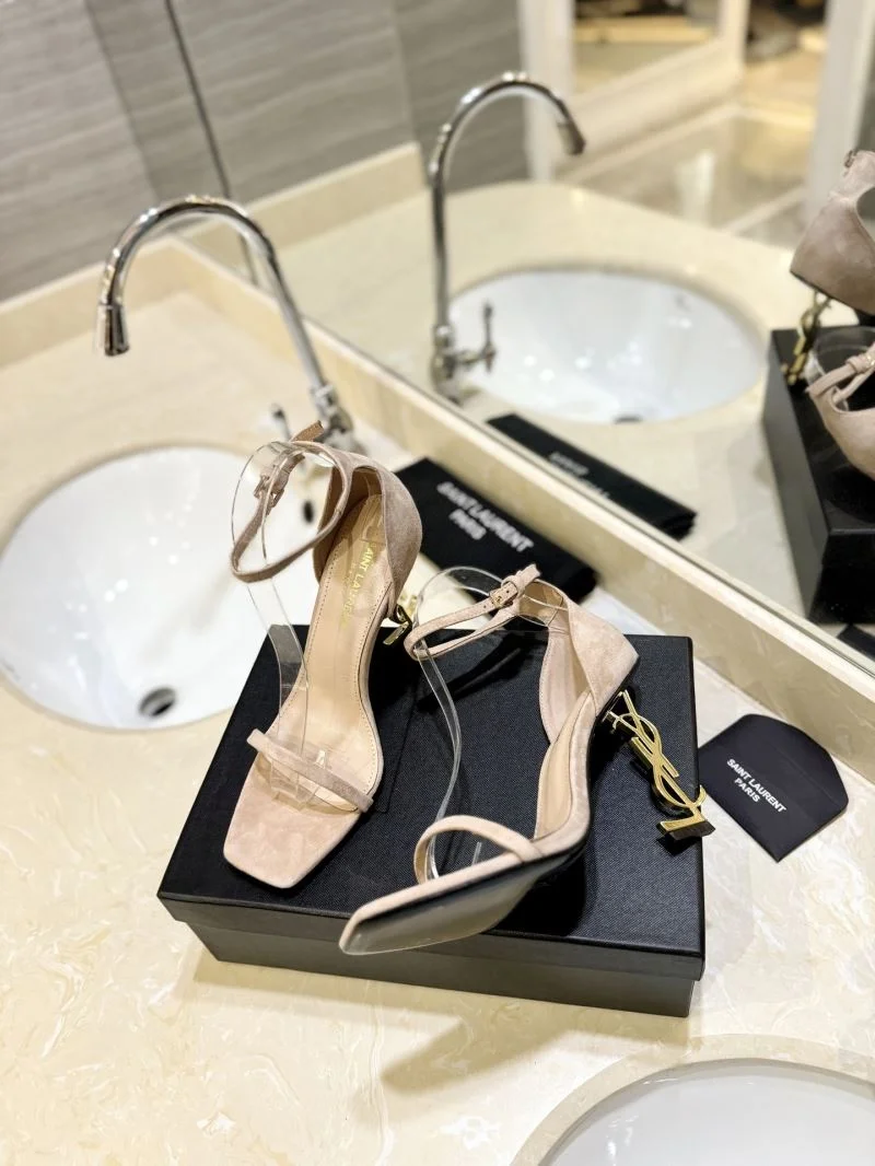 Accurate model Ysl Sandals