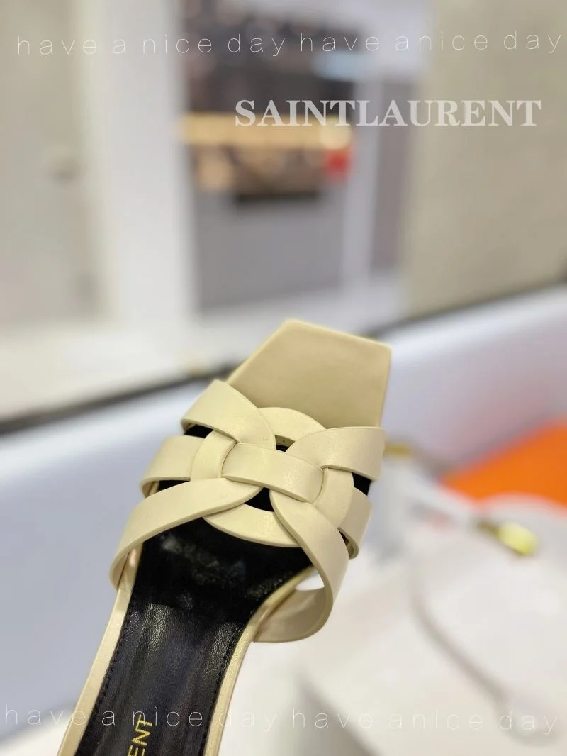 Top match Ysl Sandals