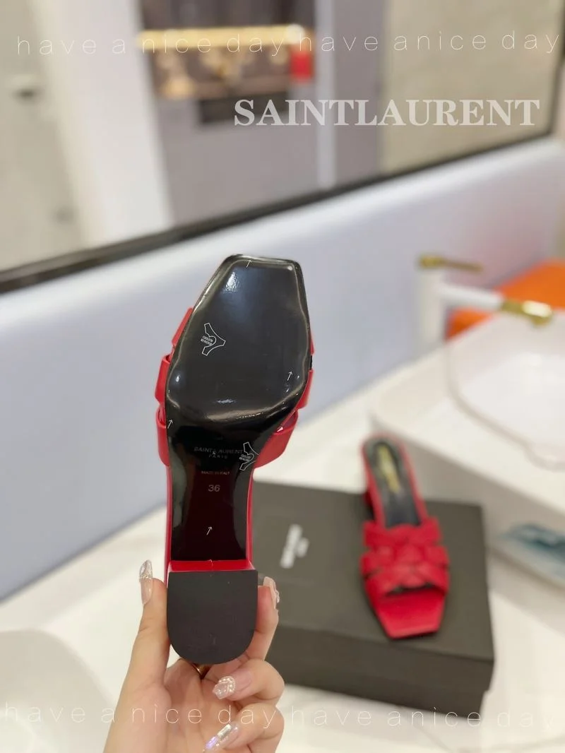 Top match Ysl Sandals