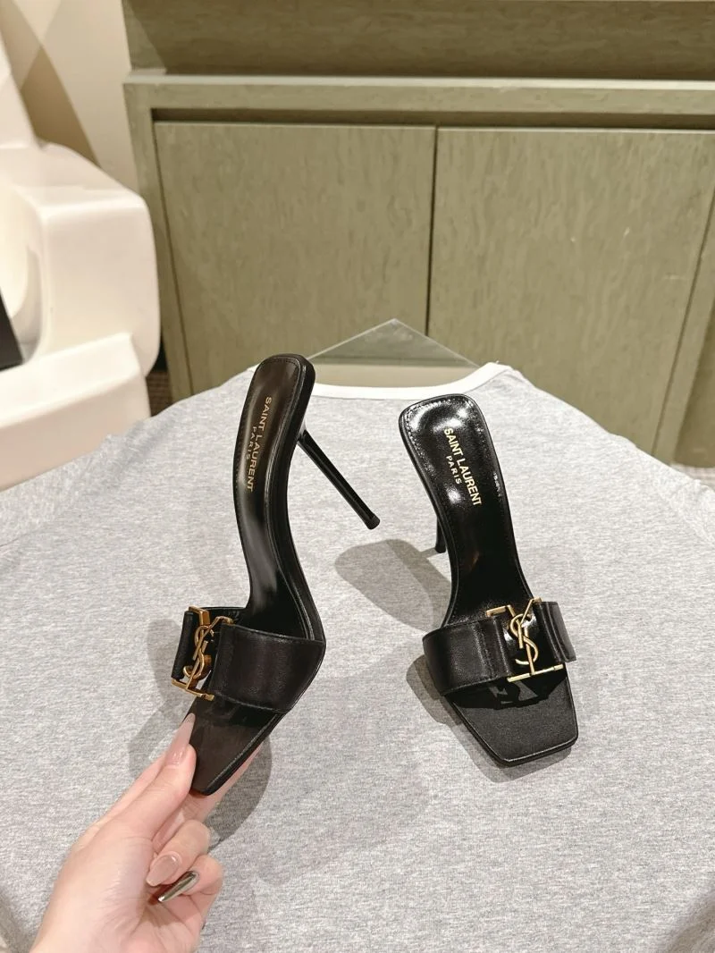 Accurate model Ysl Sandals