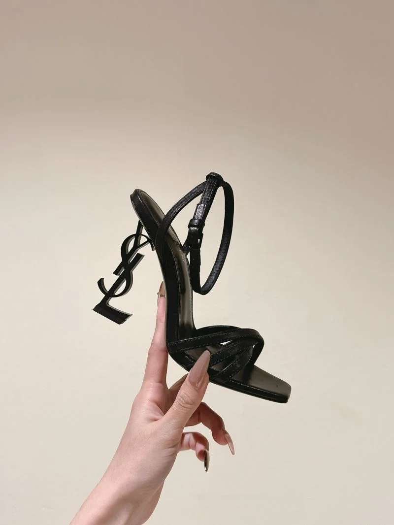 Accurate model Ysl Sandals
