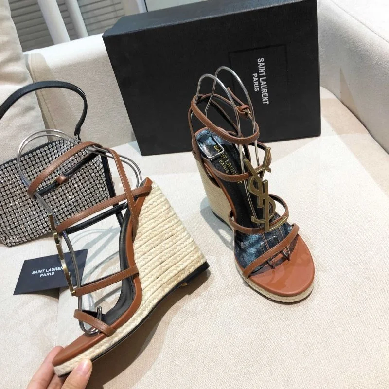 Accurate model Ysl Sandals