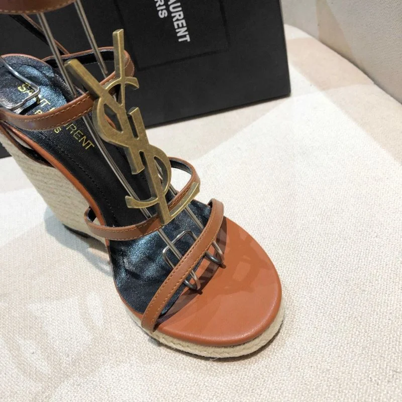 Accurate model Ysl Sandals