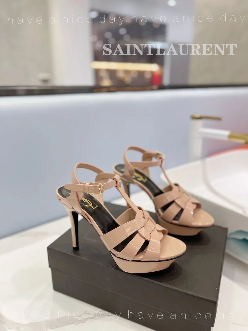 Top mirror Ysl Sandals