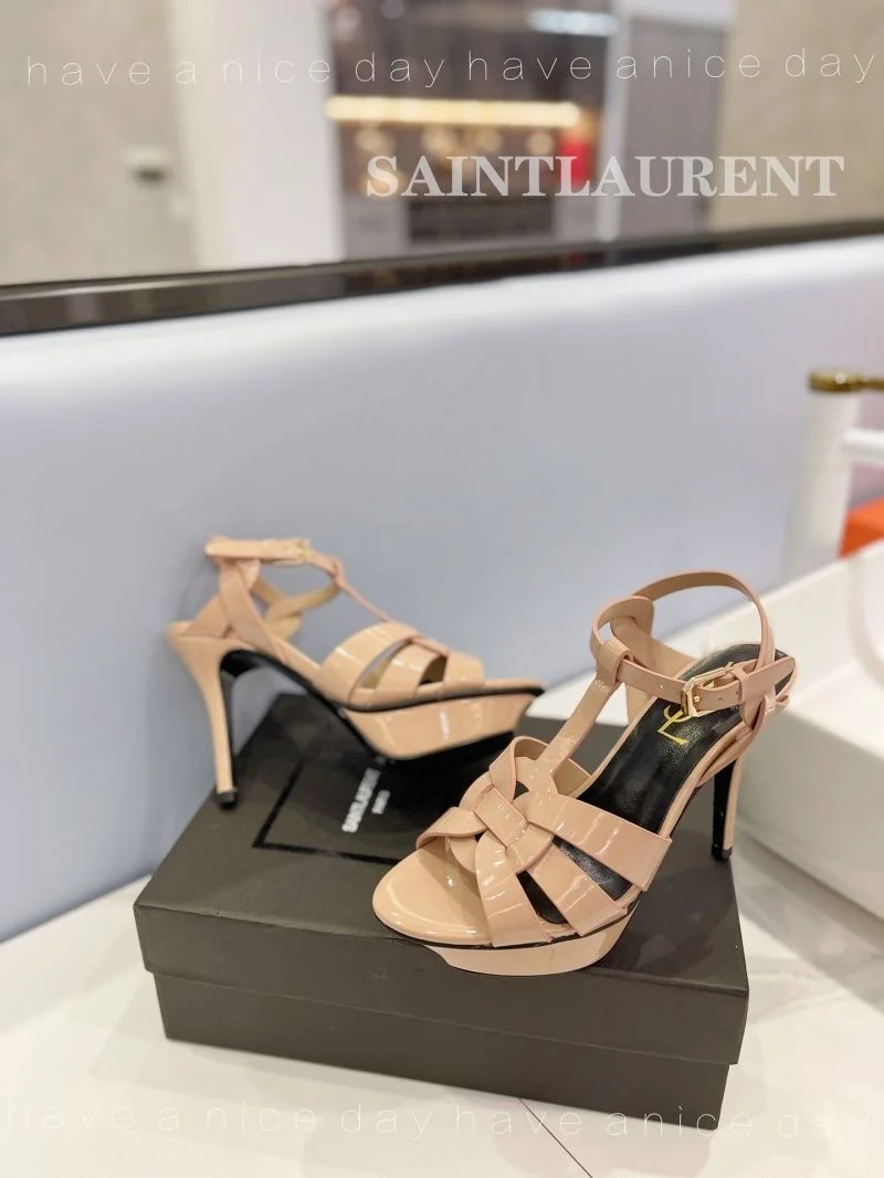 Top mirror Ysl Sandals