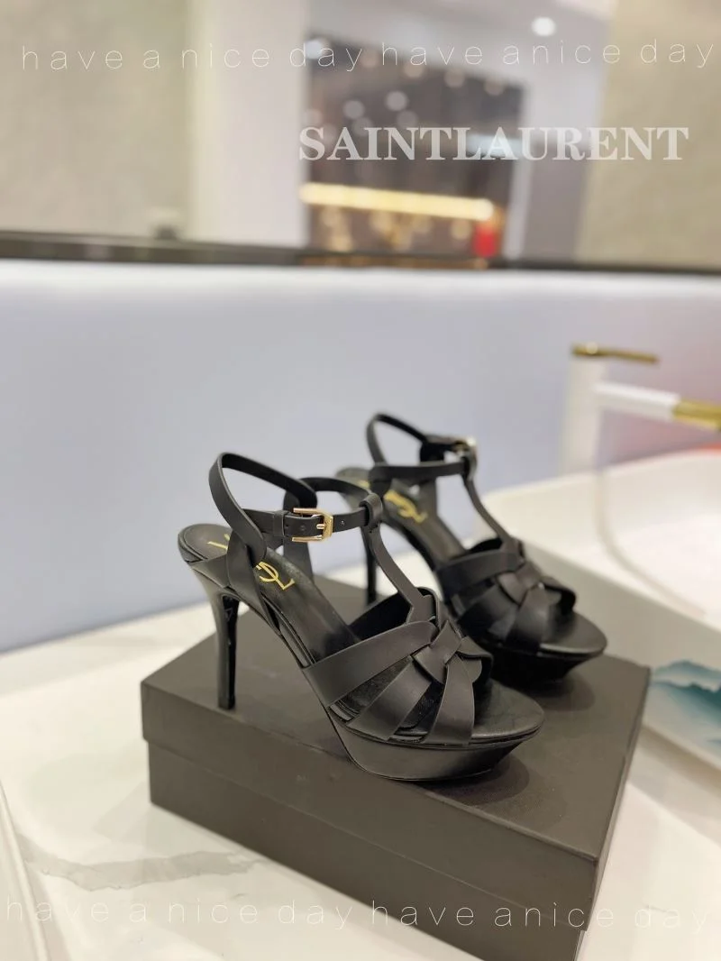 Top match Ysl Sandals