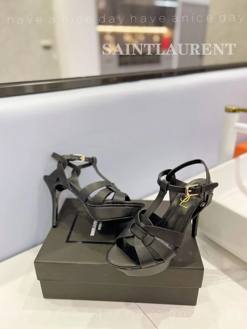 Top match Ysl Sandals