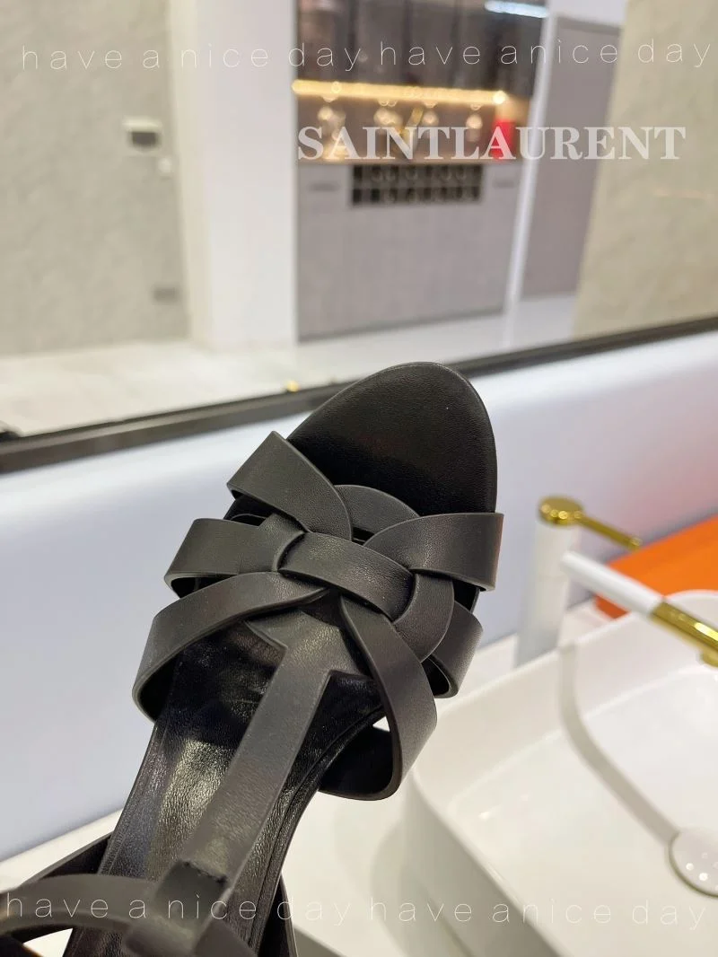 Top match Ysl Sandals