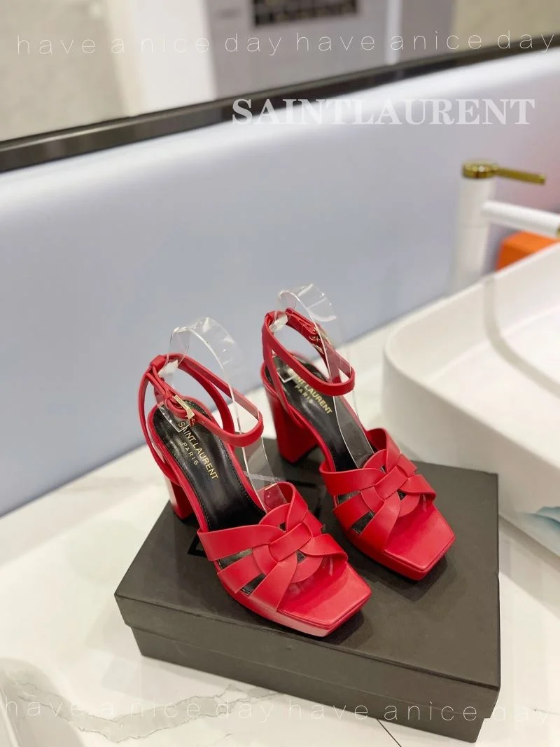 Top mirror Ysl Sandals