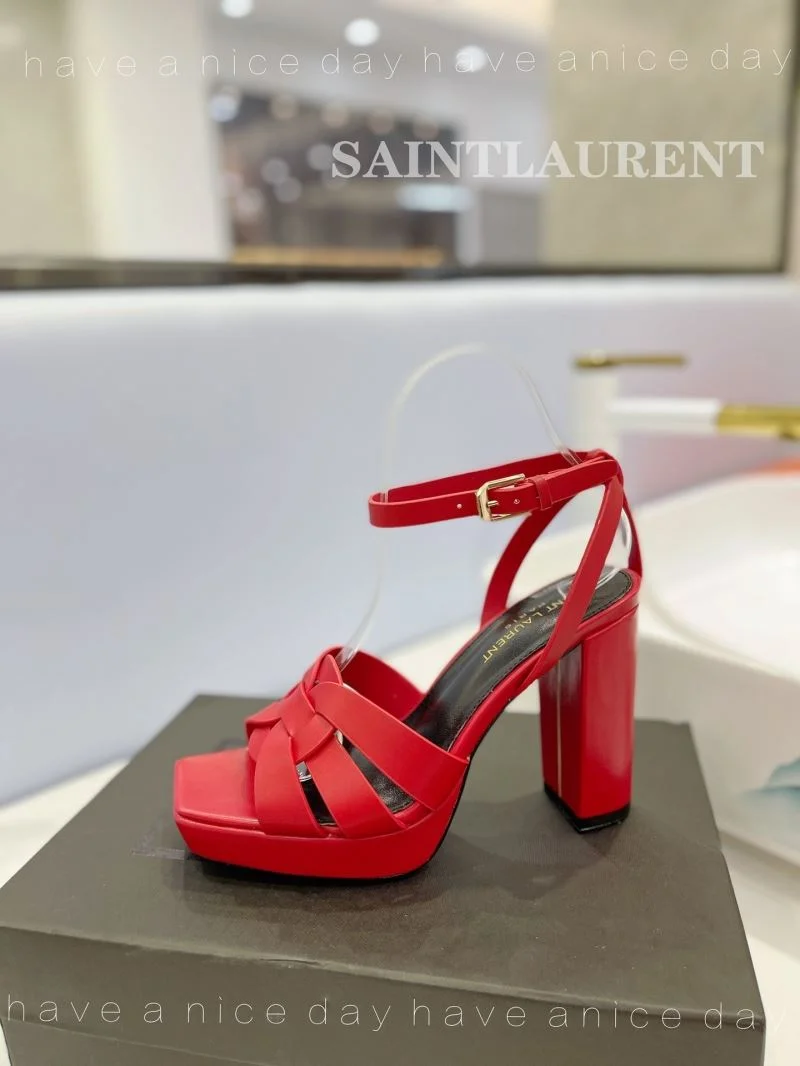 Top mirror Ysl Sandals