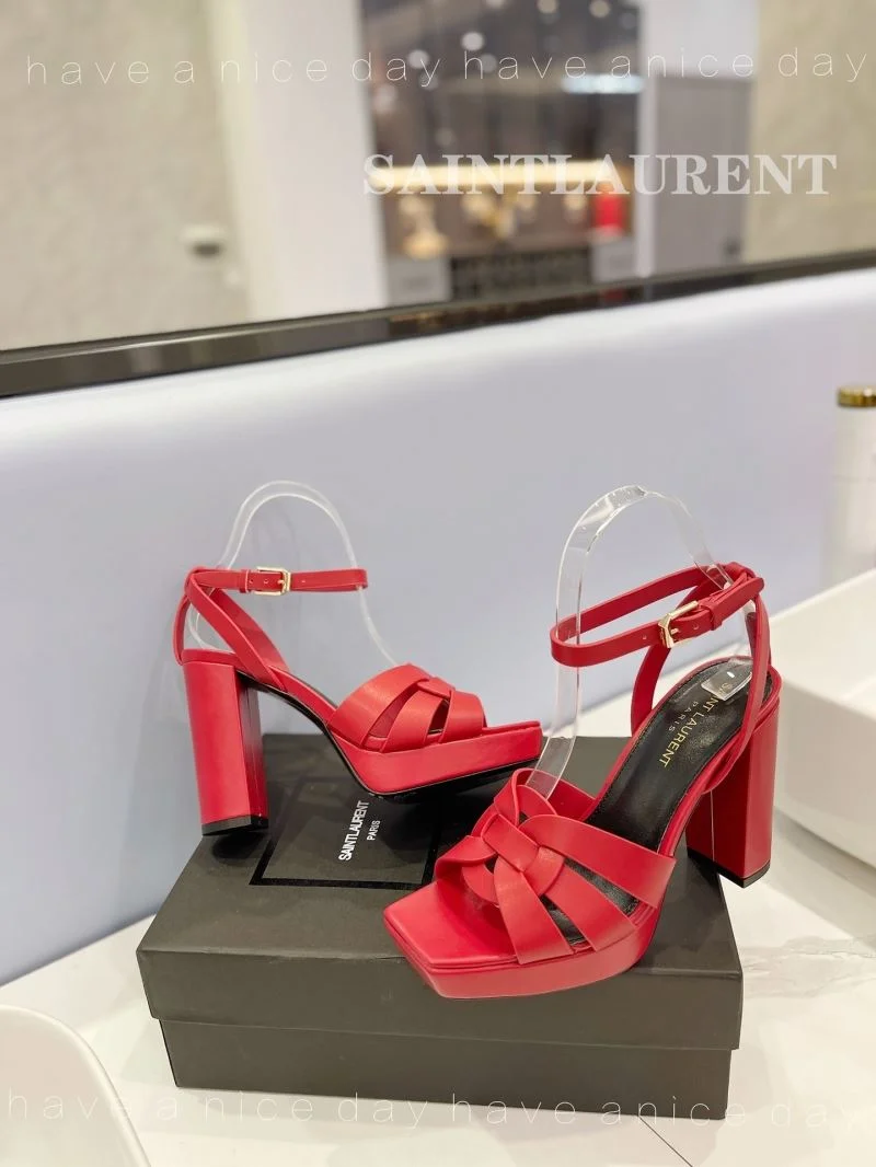 Top mirror Ysl Sandals