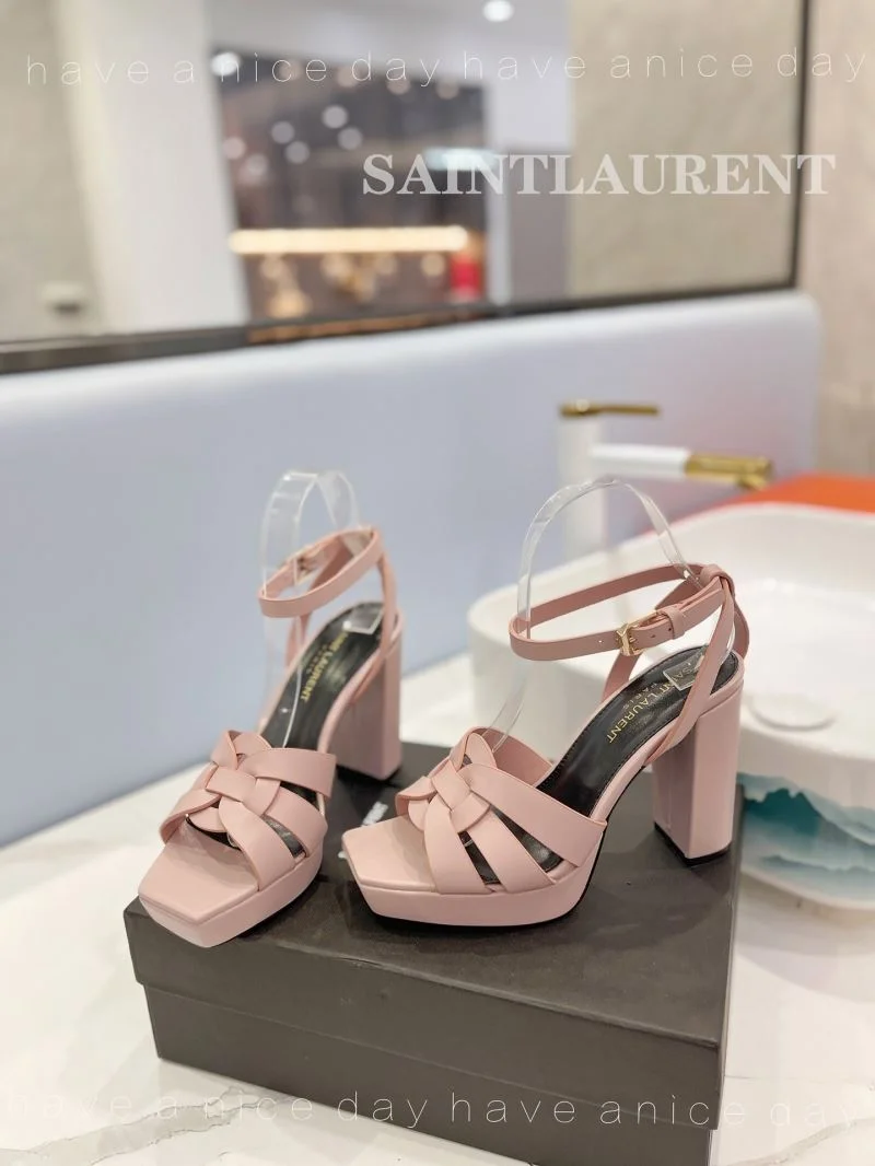 Top match Ysl Sandals