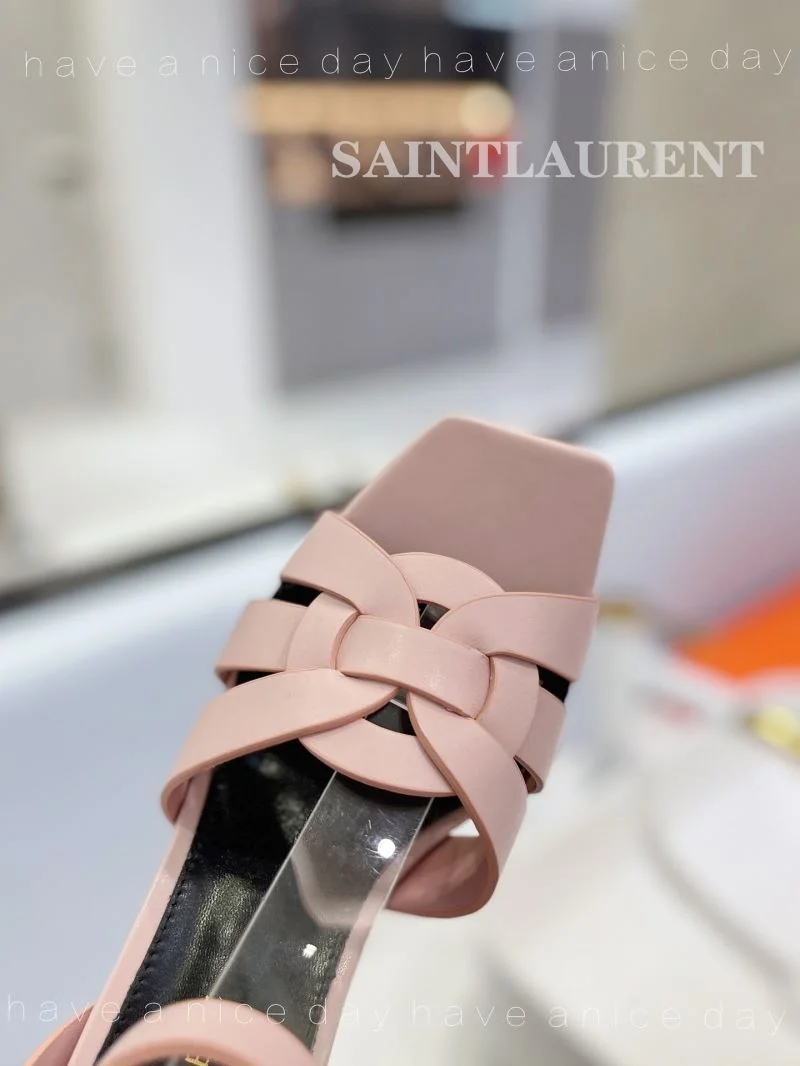 Top match Ysl Sandals