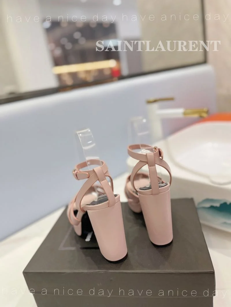 Top match Ysl Sandals