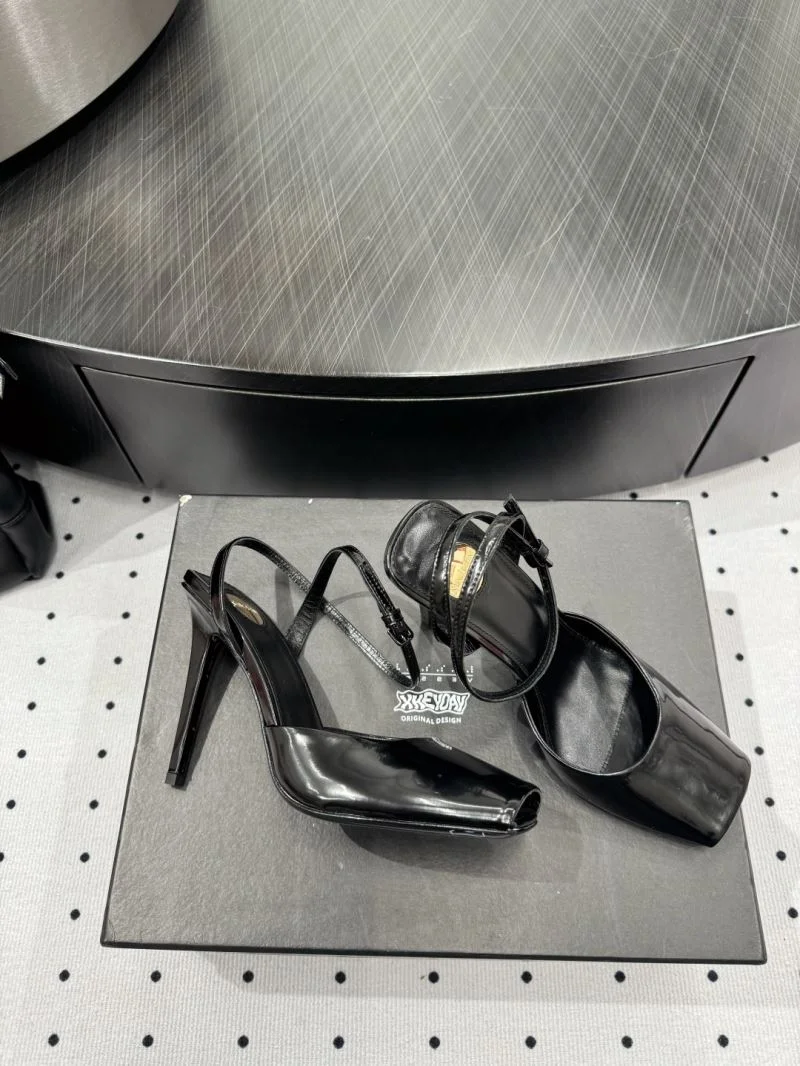 High fidelity Ysl Sandals