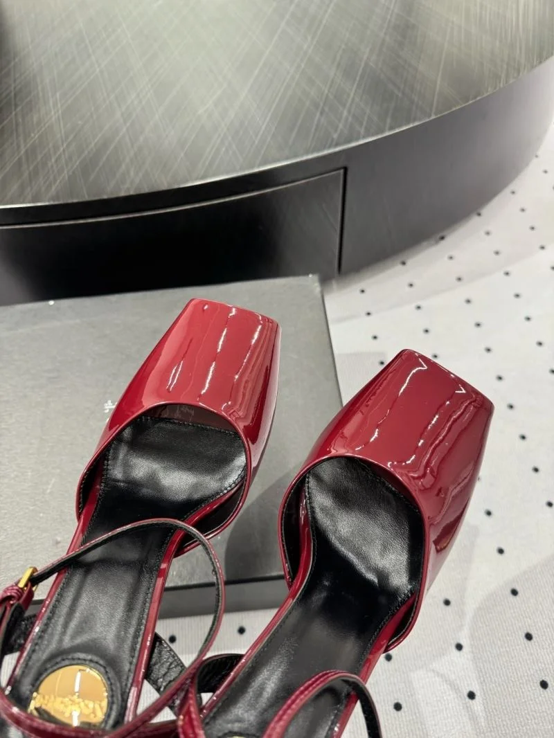 Accurate model Ysl Sandals