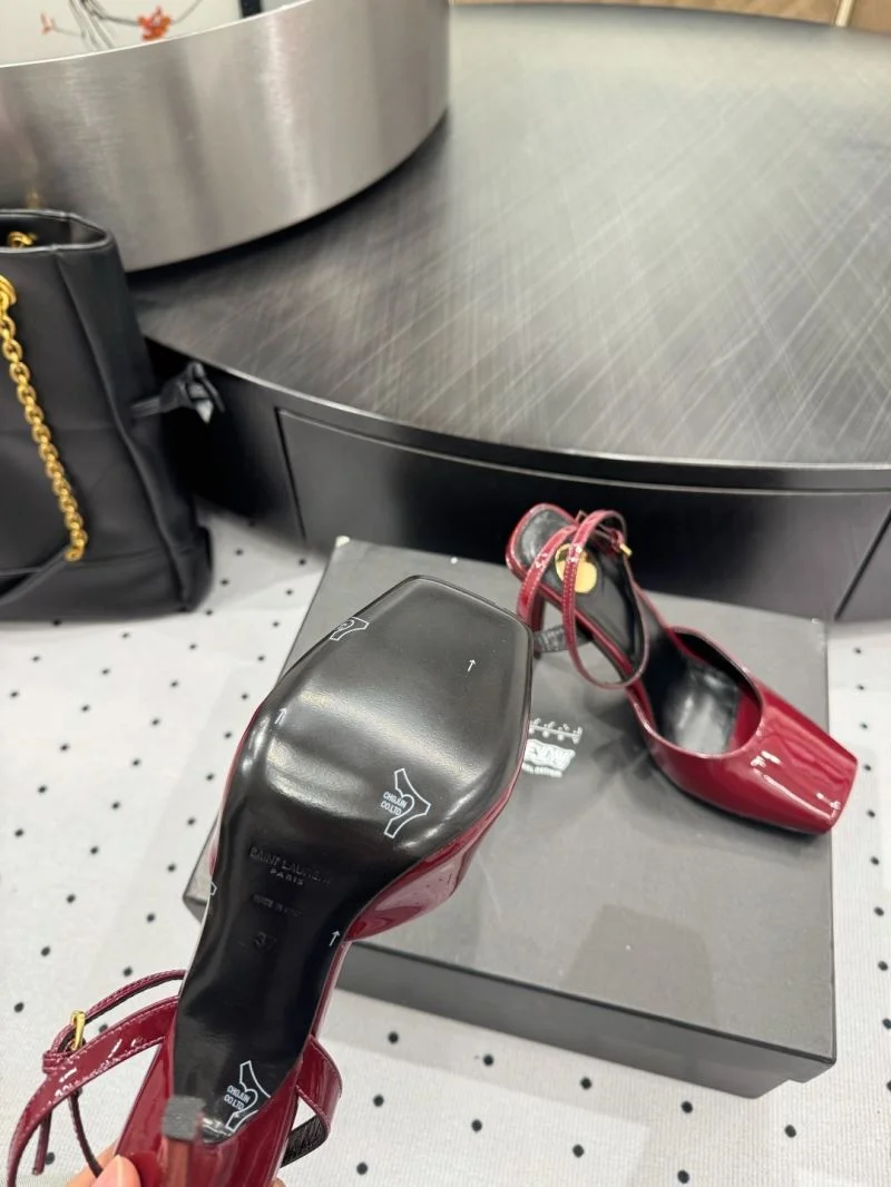 Accurate model Ysl Sandals