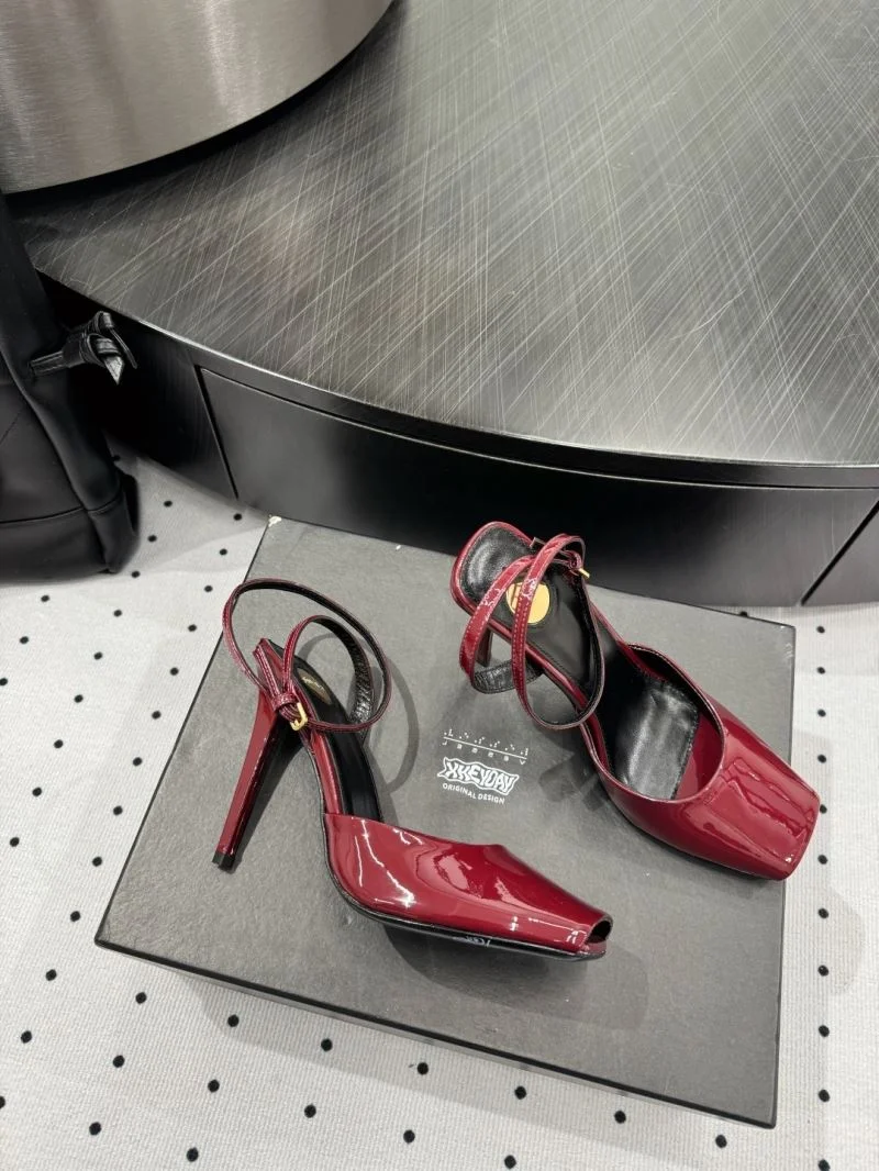 Accurate model Ysl Sandals