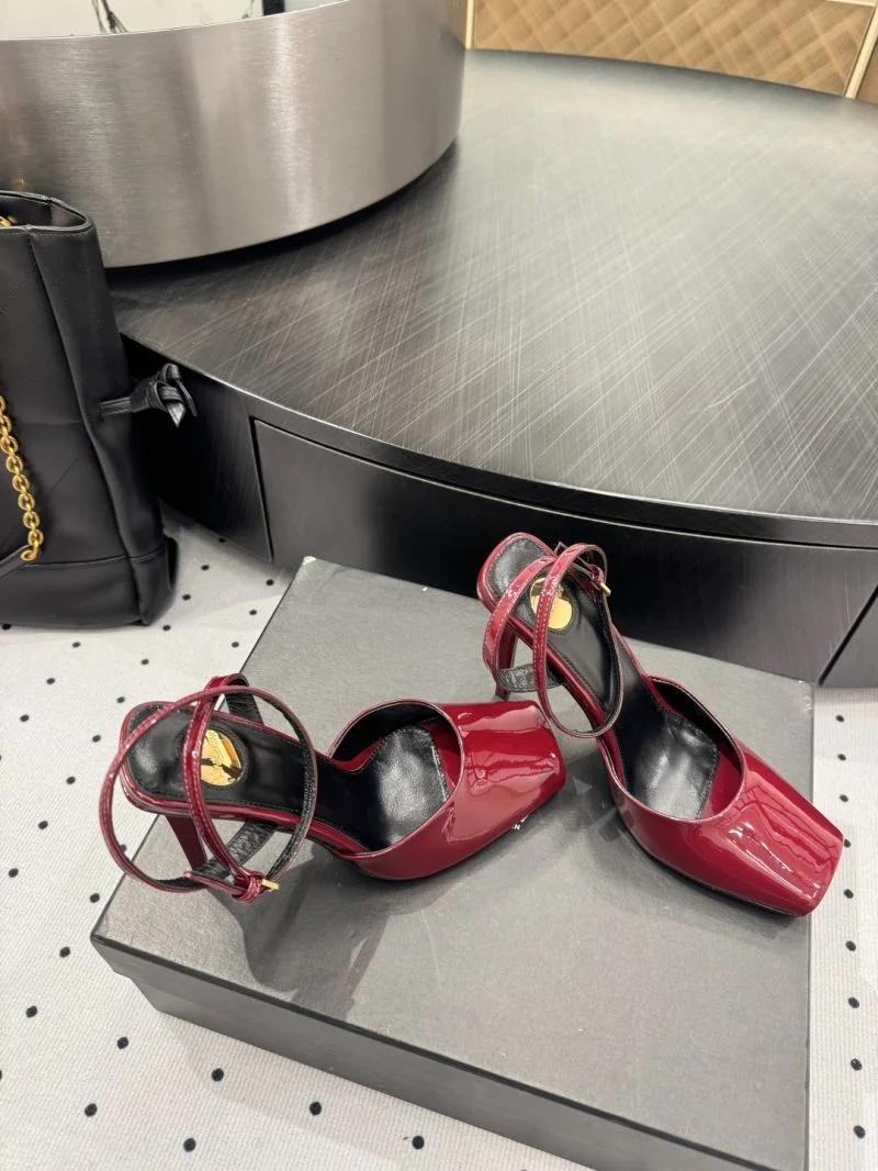 Accurate model Ysl Sandals