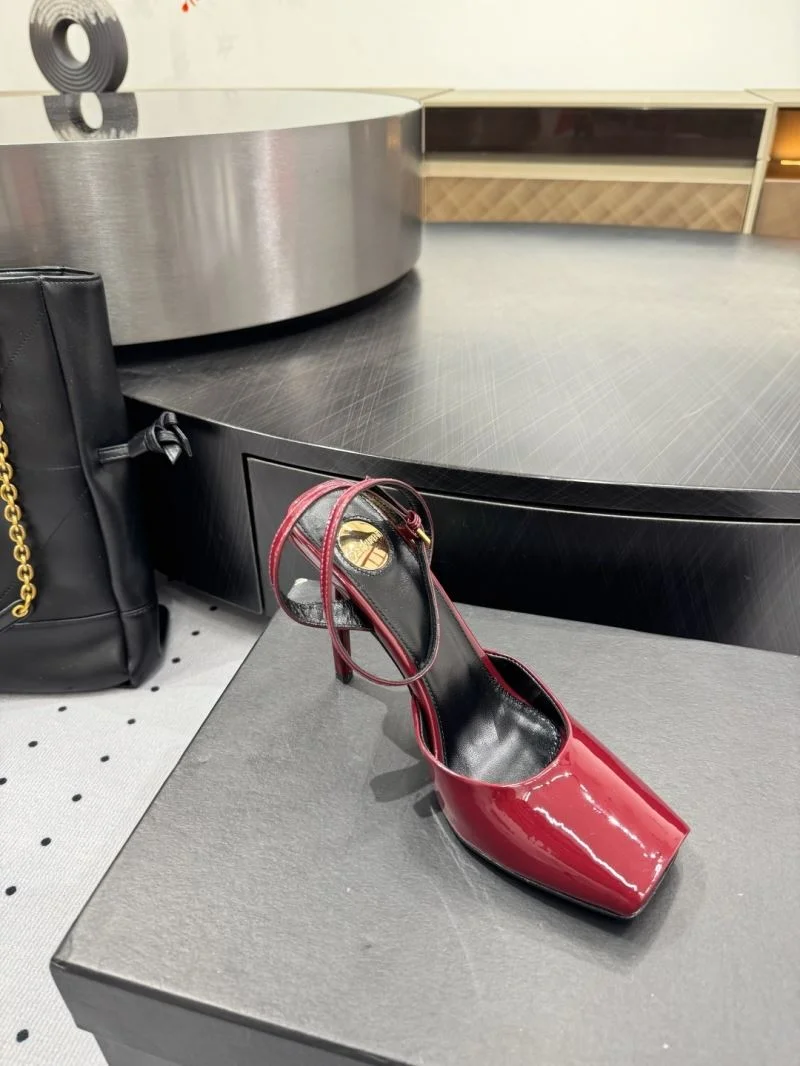 Accurate model Ysl Sandals