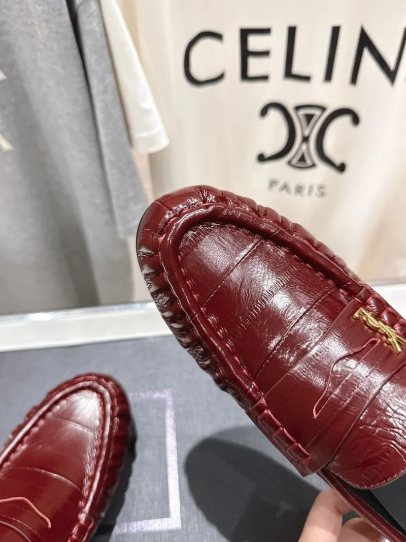 Reasonably priced Ysl Sandals