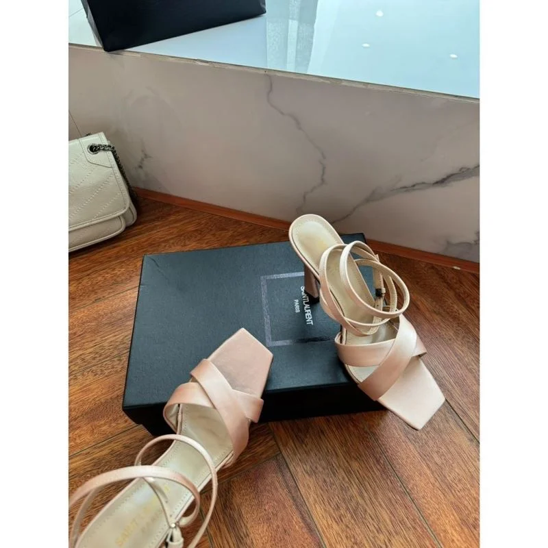 Top match Ysl Sandals