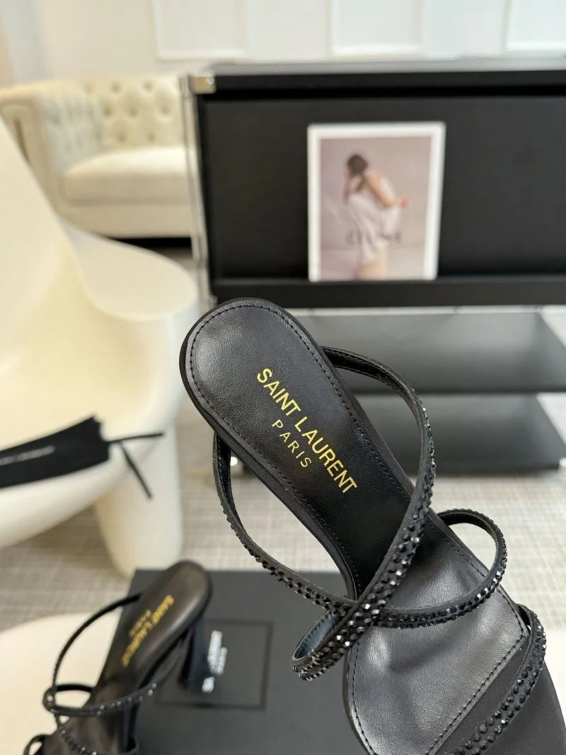Top mirror Ysl Sandals