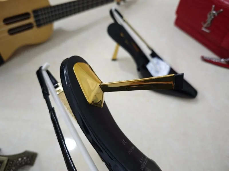 Cut-rate Ysl Sandals