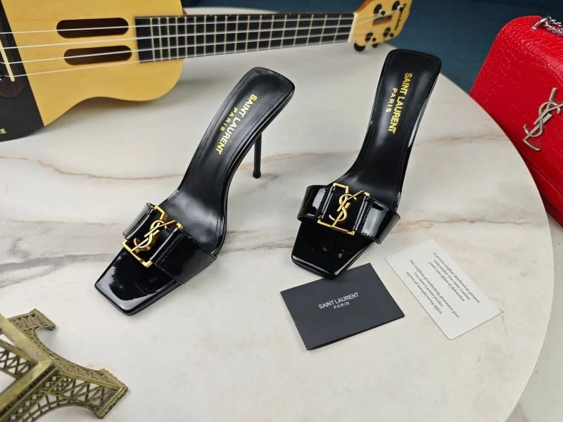 Accurate model Ysl Sandals