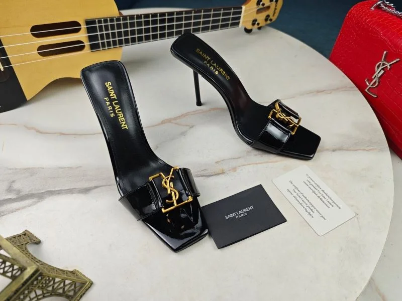 Accurate model Ysl Sandals