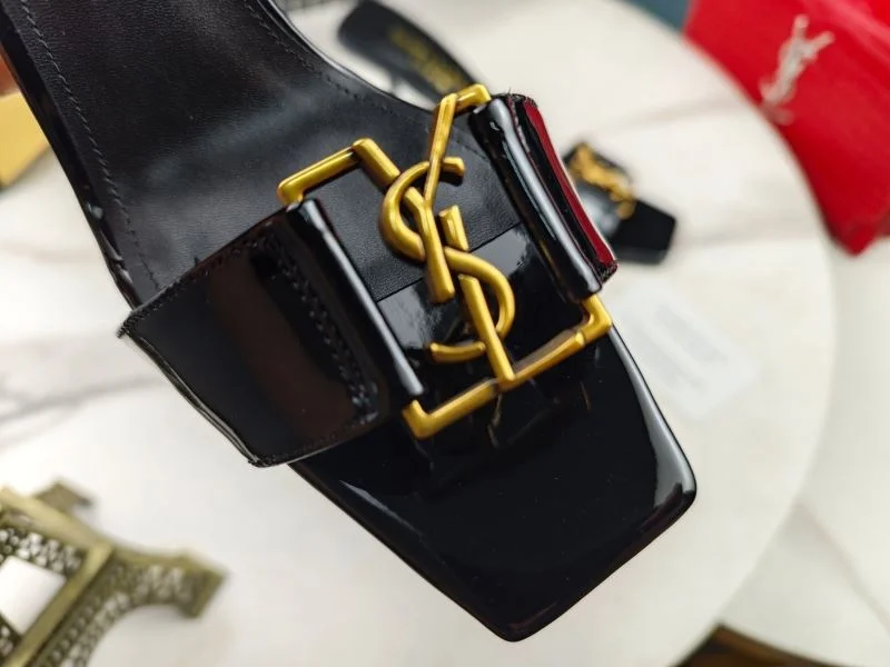 Accurate model Ysl Sandals