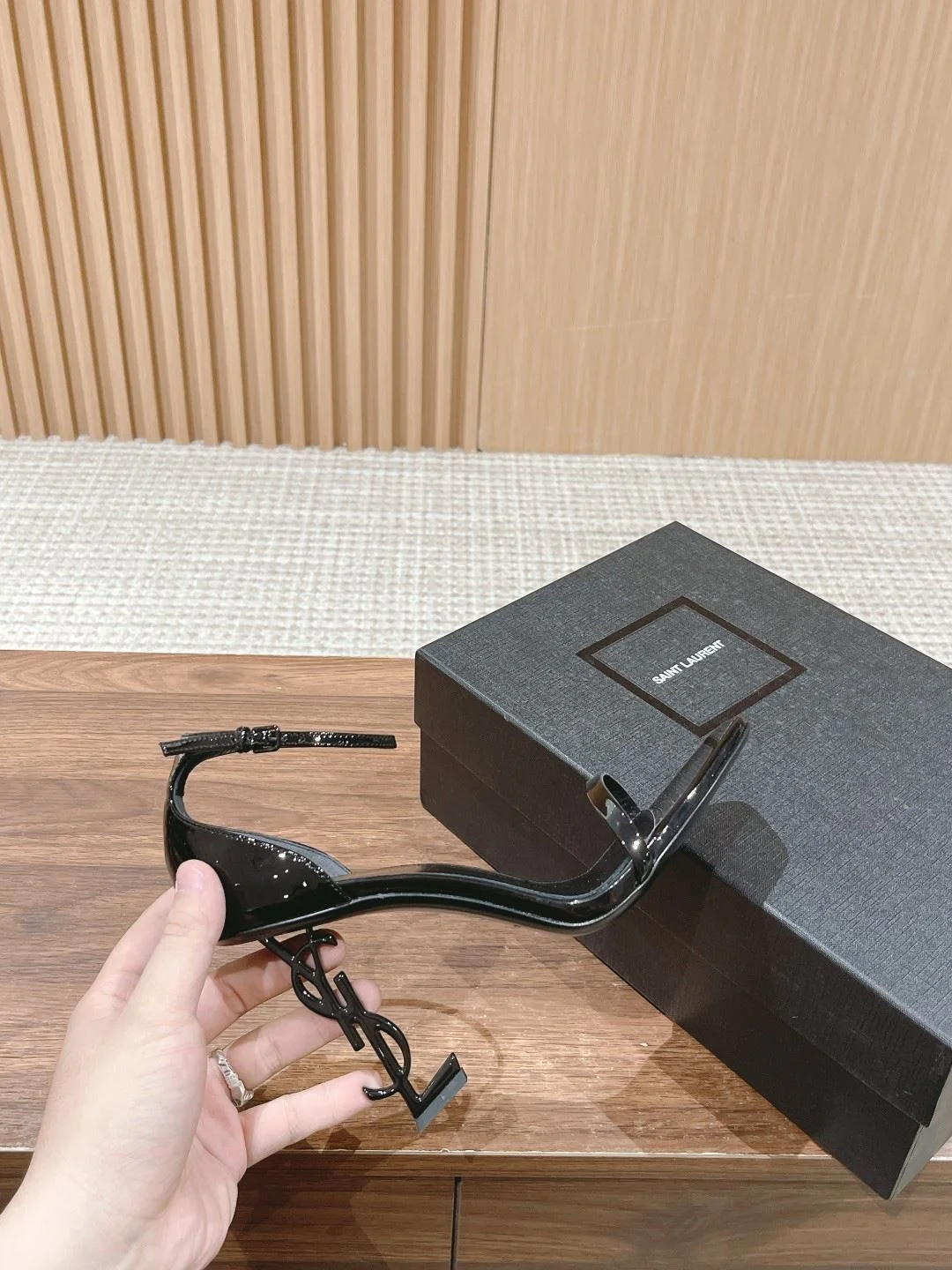 OEM Ysl Sandals