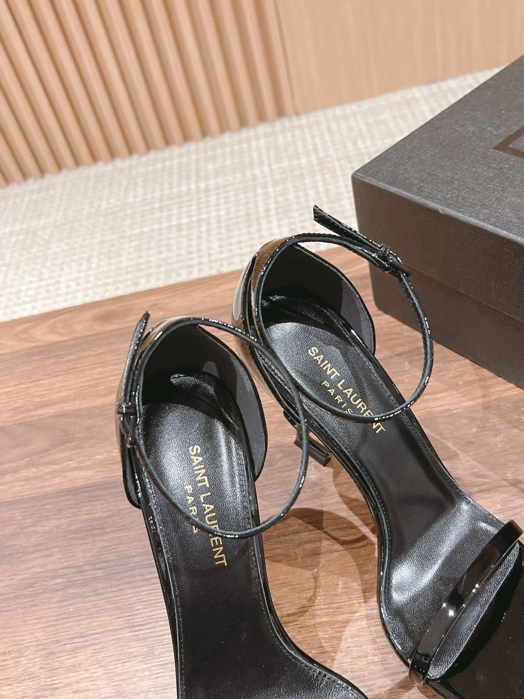 OEM Ysl Sandals