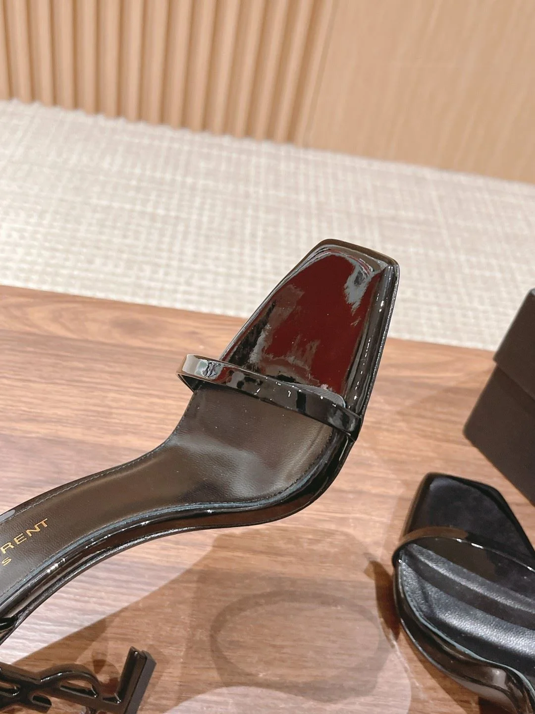 OEM Ysl Sandals