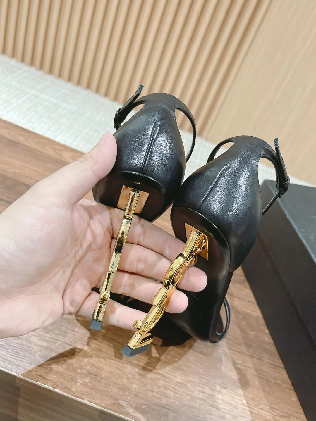 Cut-rate Ysl Sandals