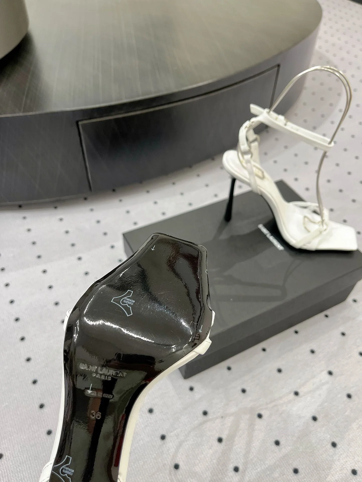Mirror quality Ysl Sandals