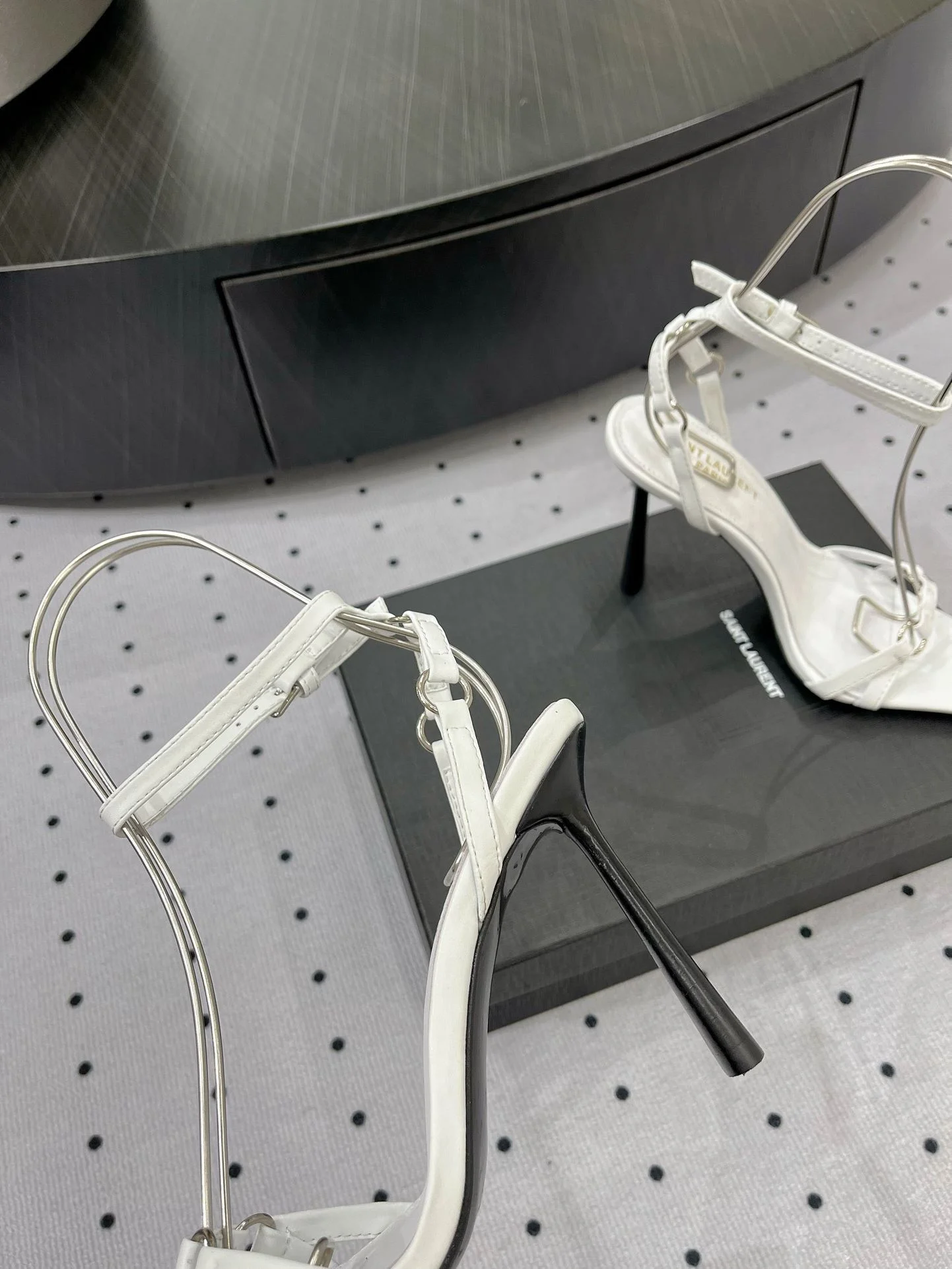 Mirror quality Ysl Sandals