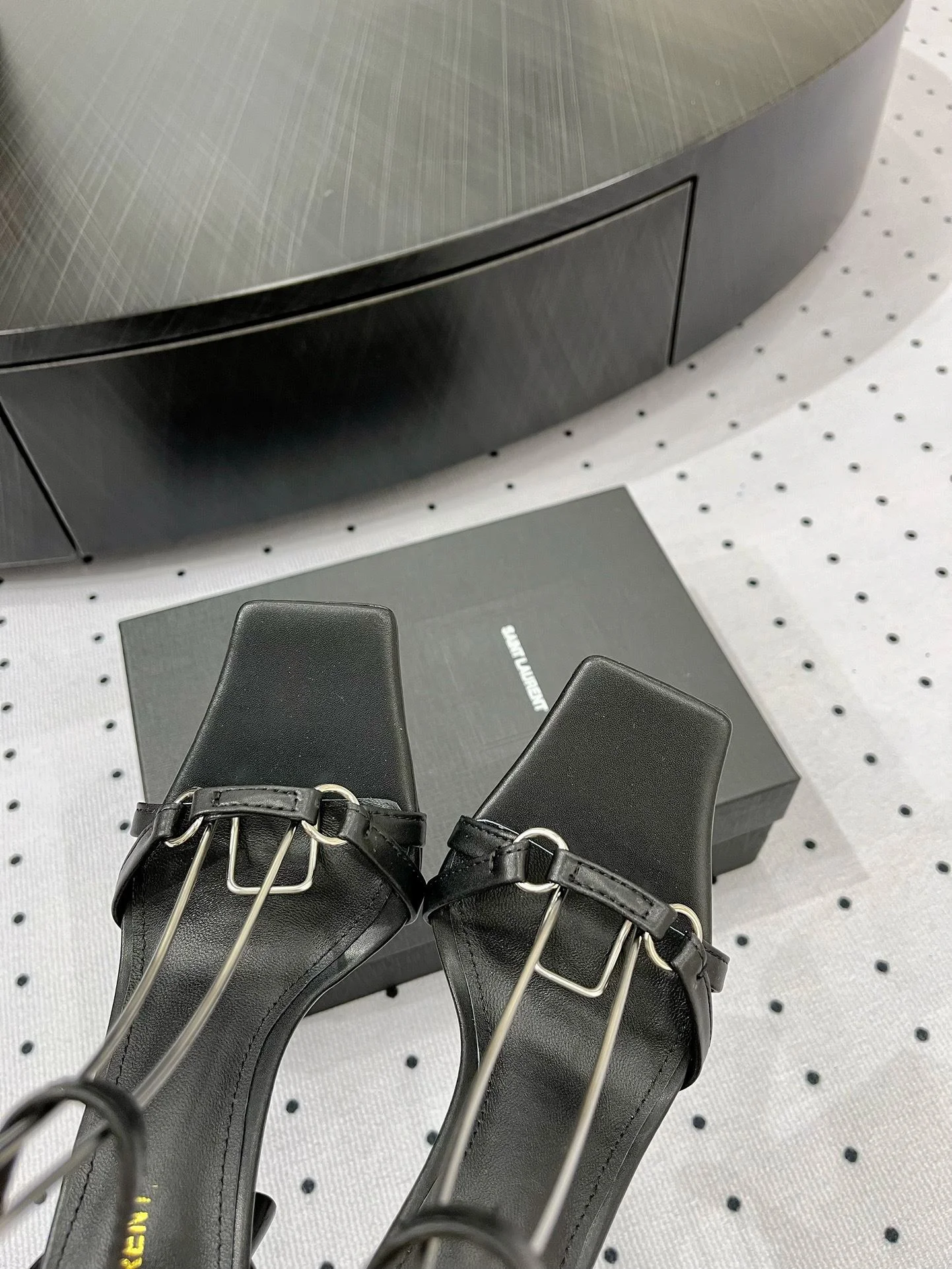 High accuracy Ysl Sandals