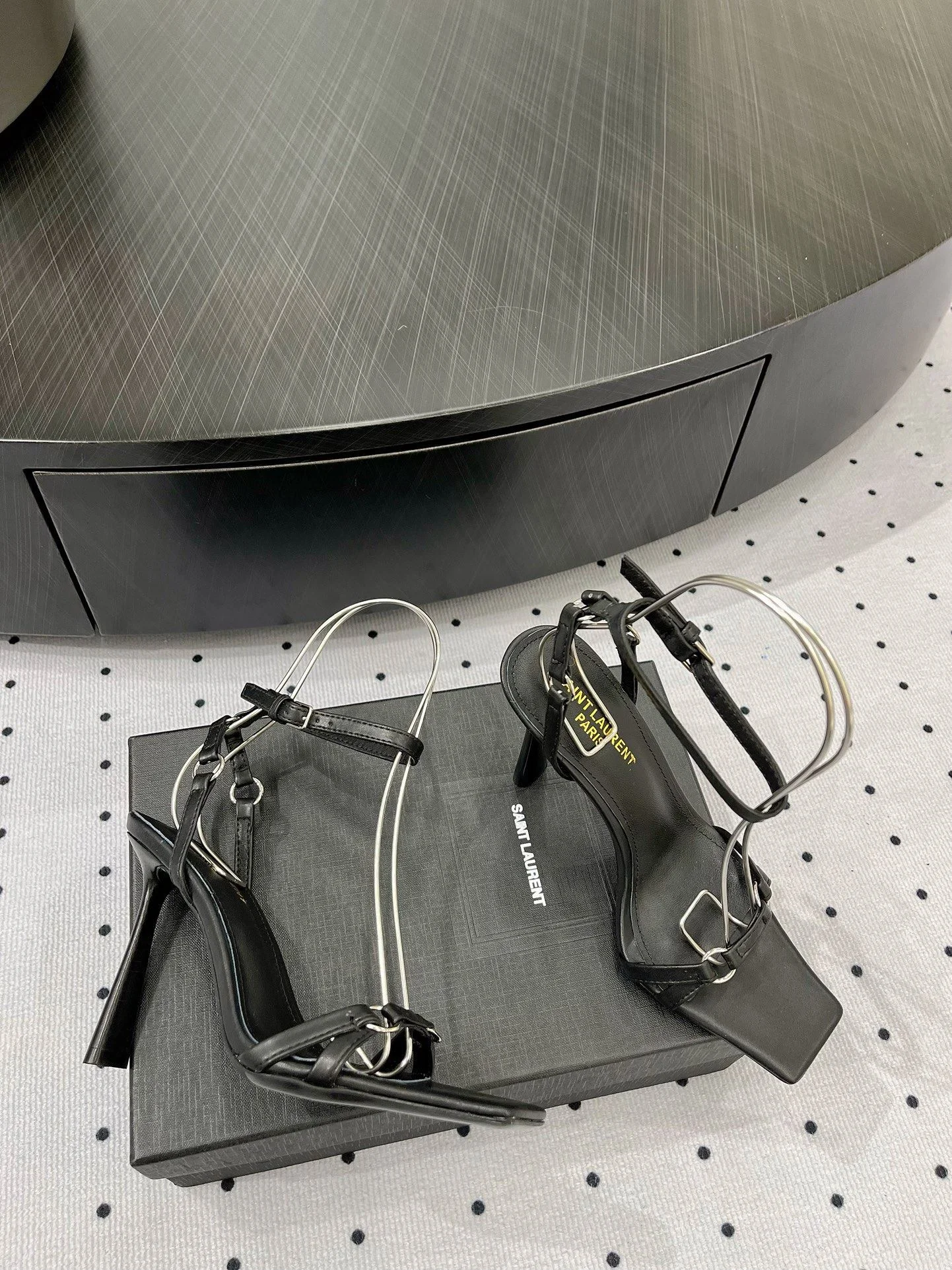 High accuracy Ysl Sandals