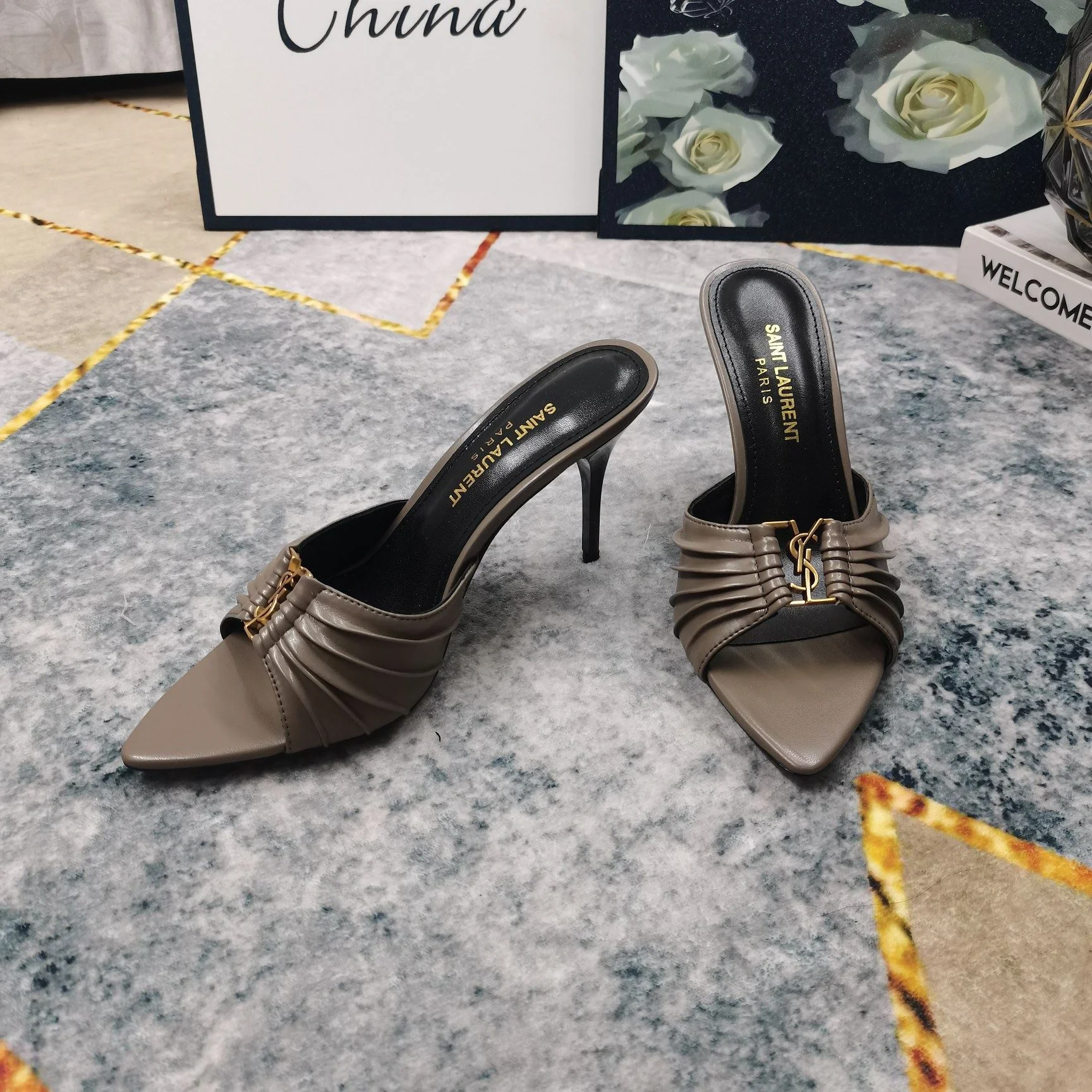 Top match Ysl Sandals